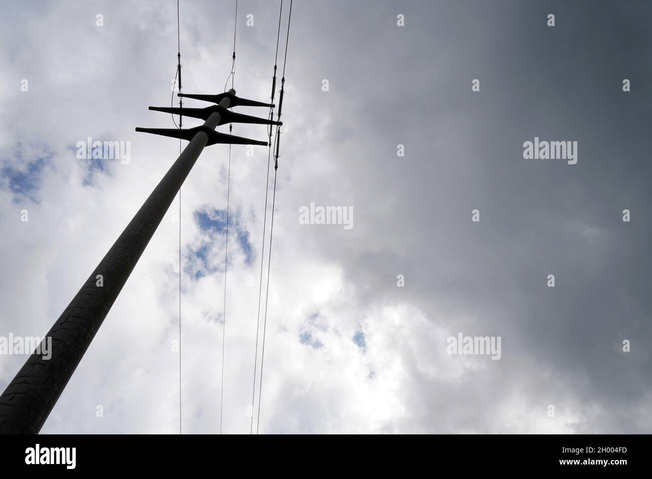 Concrete pylon for high voltage electricity transport and supply. Low ...