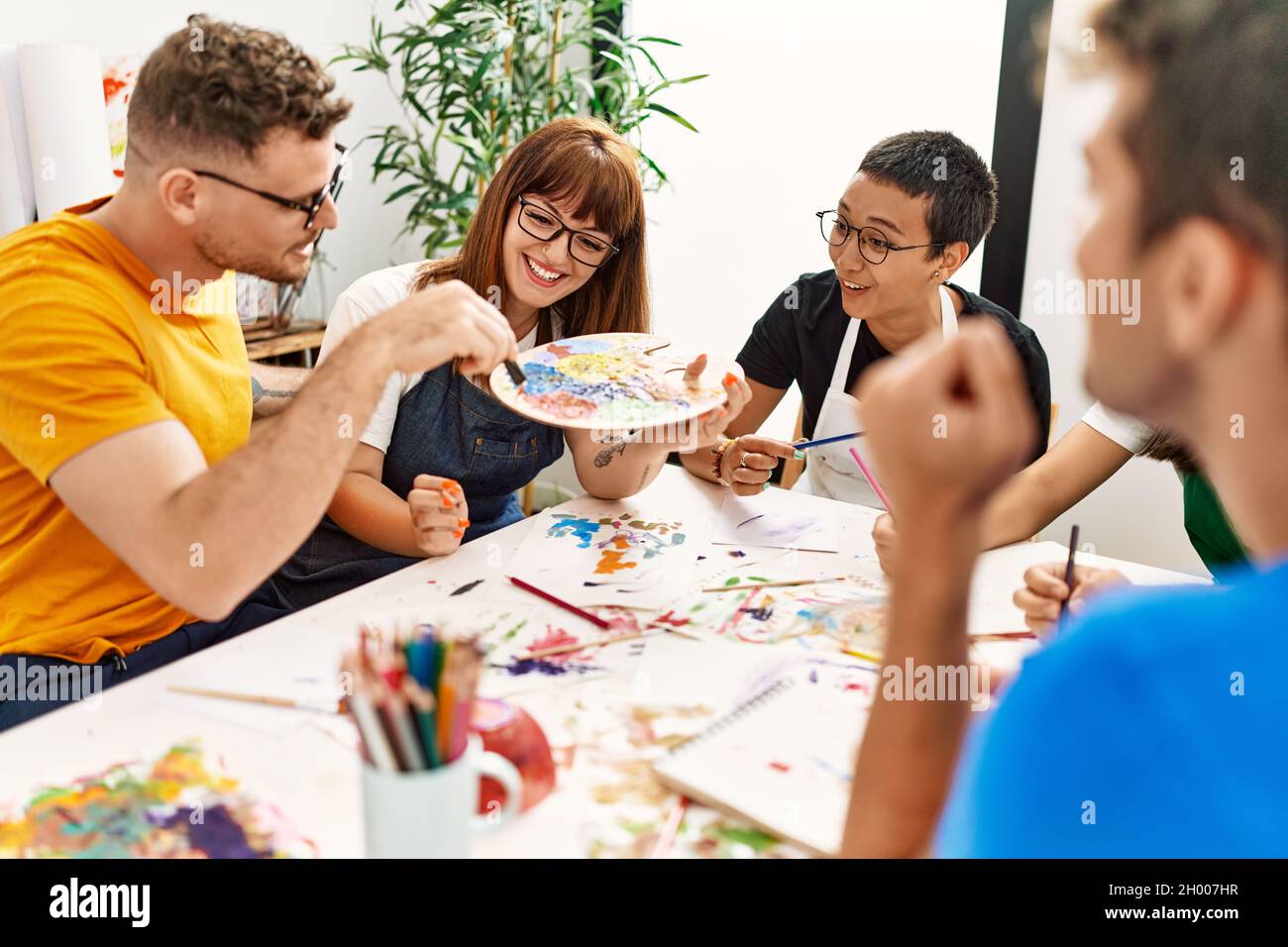 Group of people drawing at art studio Stock Photo - Alamy