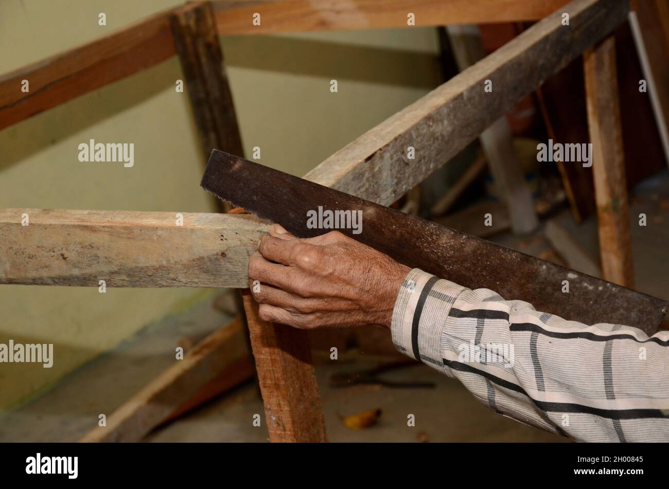 Carpenter materials hi-res stock photography and images - Alamy