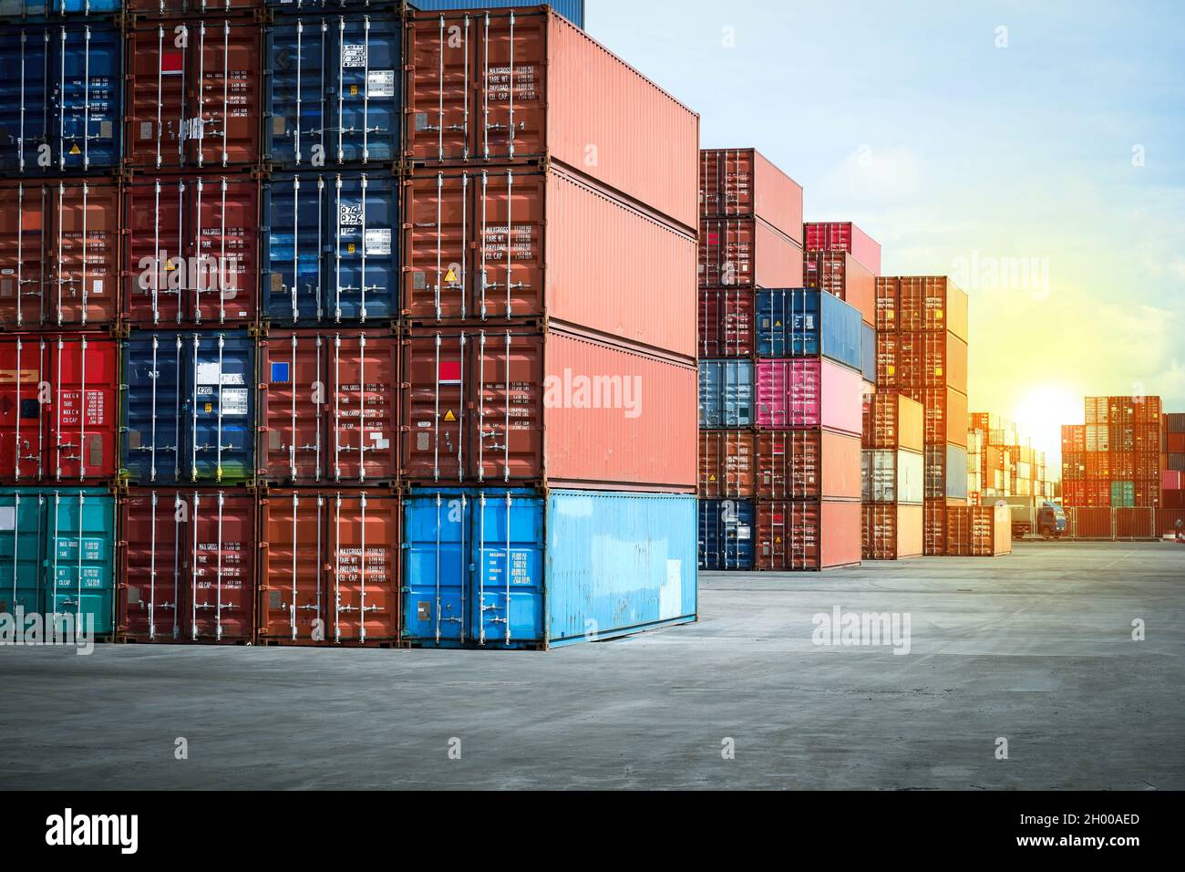 Container storage yard, transport goods, transport, import, export ...