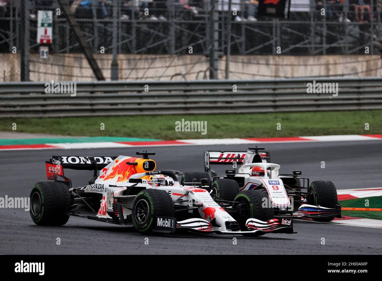 Red bull max verstappen rb16b turkey hi-res stock photography and ...