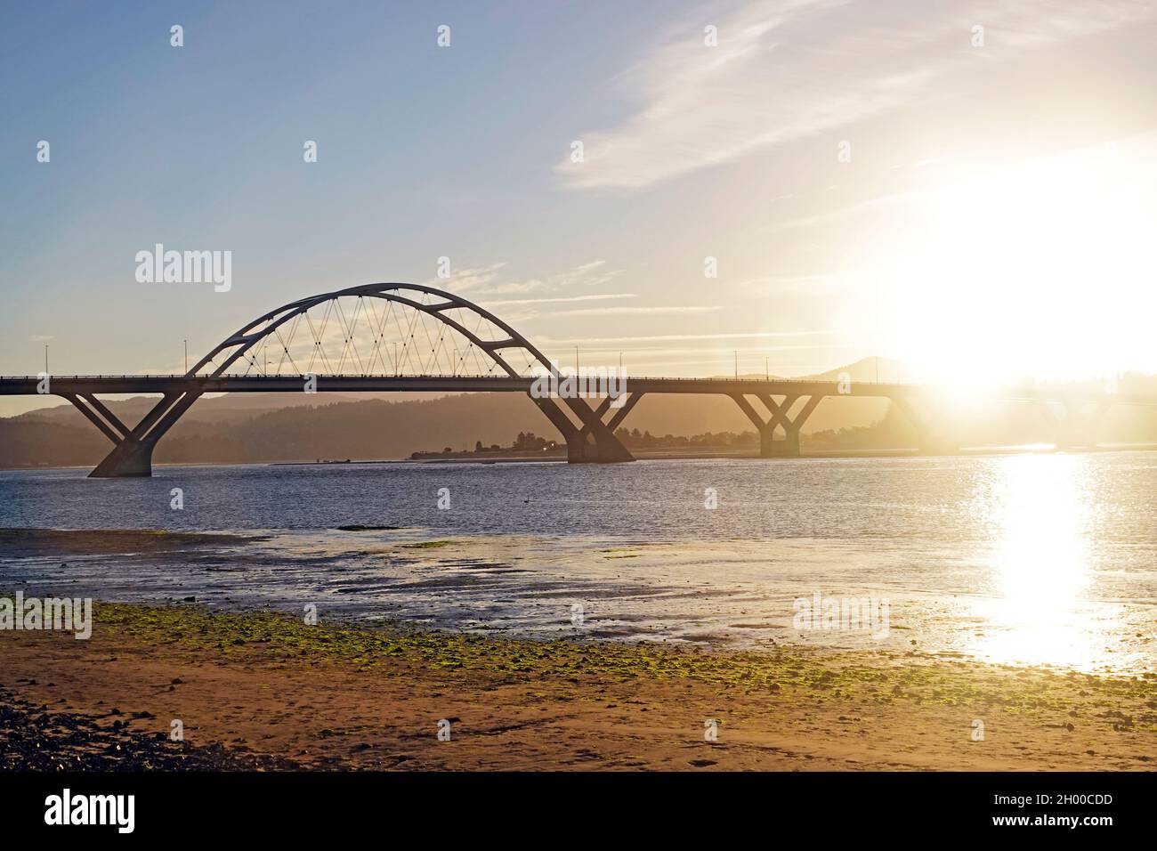 The Alsea Bay Bridge spanning the Alsea Bay on U.S. Route 101 (US 101 ...