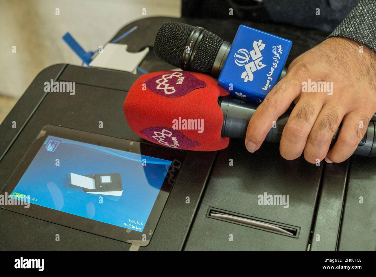 2021 election iraq hi-res stock photography and images - Alamy