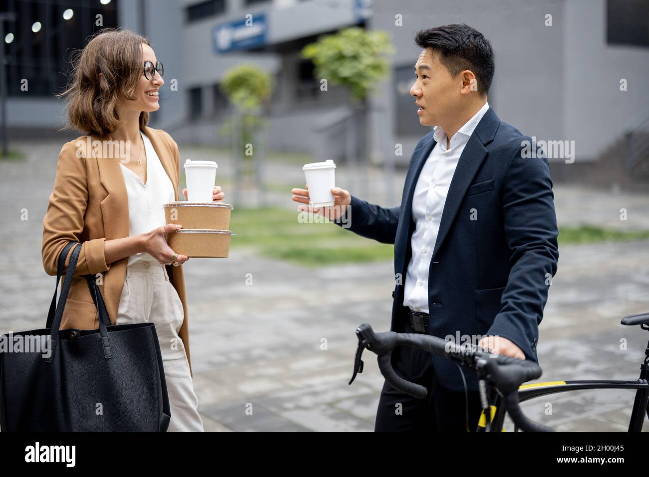 Freelance businesspeople hi-res stock photography and images - Alamy