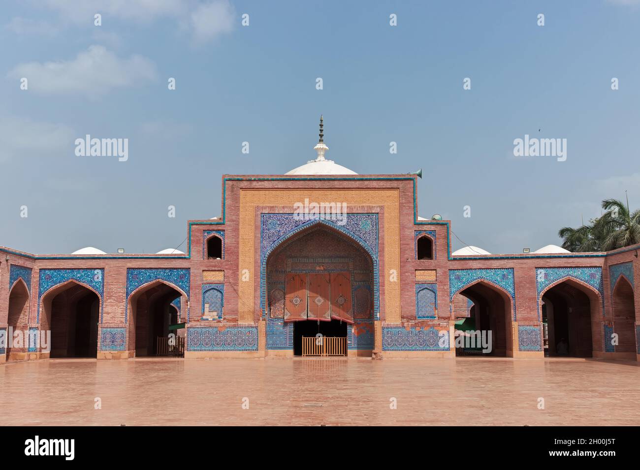 Shah Jahan Masjid Thatta is a vintage mosque, Pakistan Stock Photo - Alamy