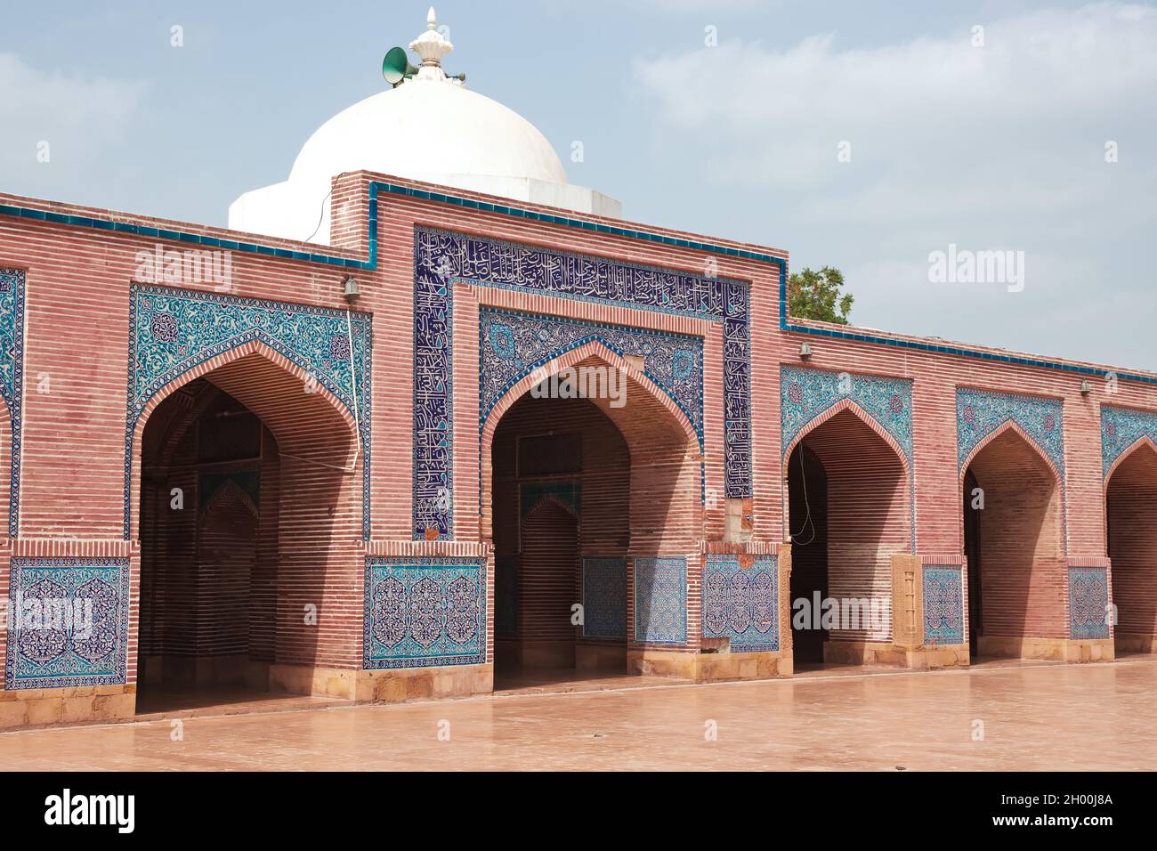 Shah Jahan Masjid Thatta is a vintage mosque, Pakistan Stock Photo - Alamy