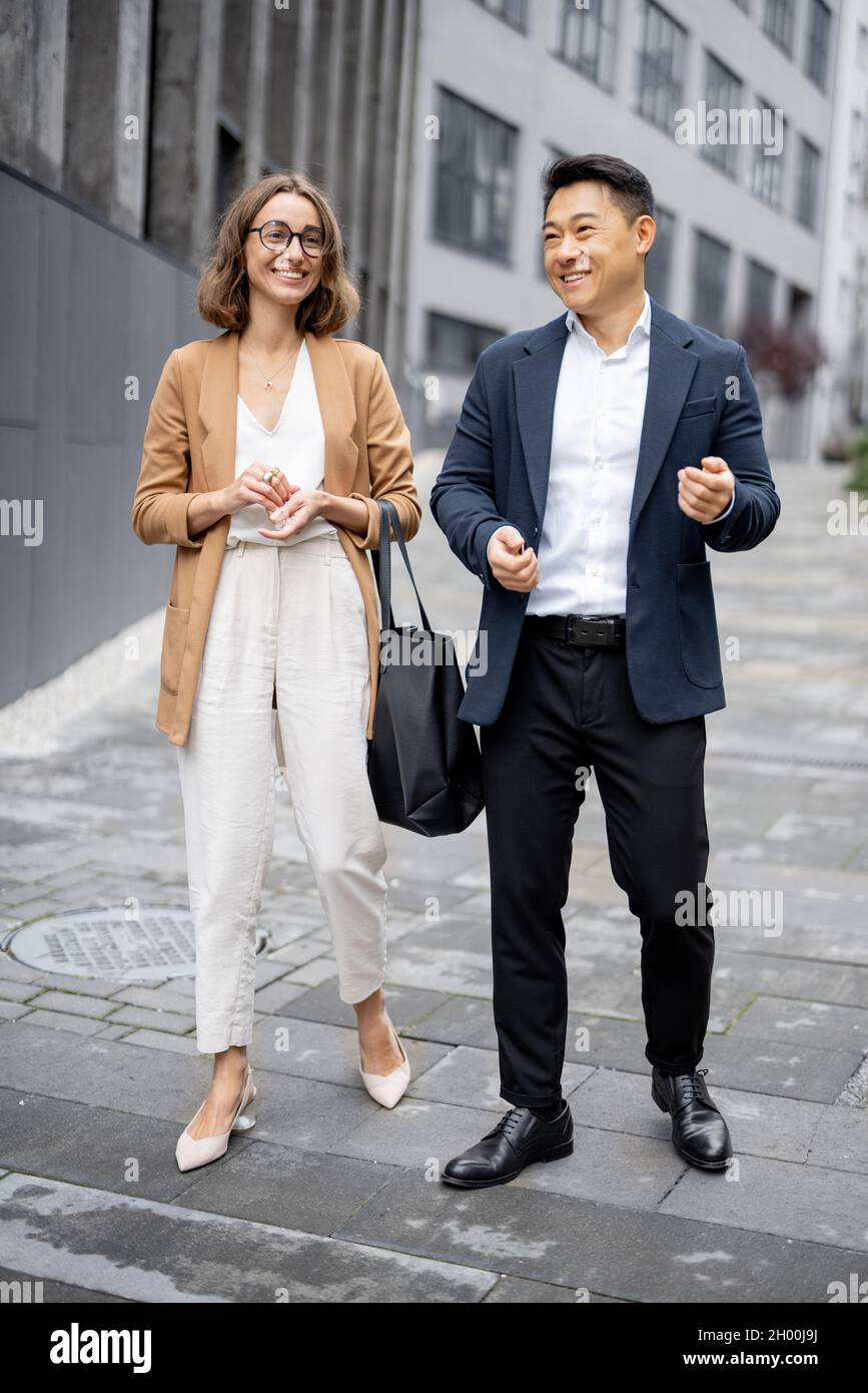People talking street walking european hi-res stock photography and ...