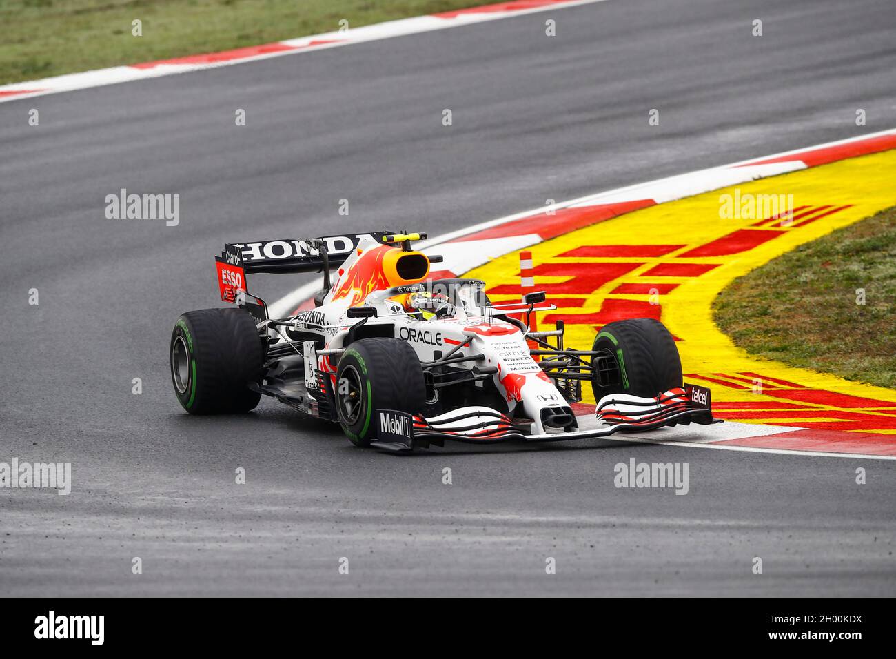 11 PEREZ Sergio (mex), Red Bull Racing Honda RB16B, action during the ...