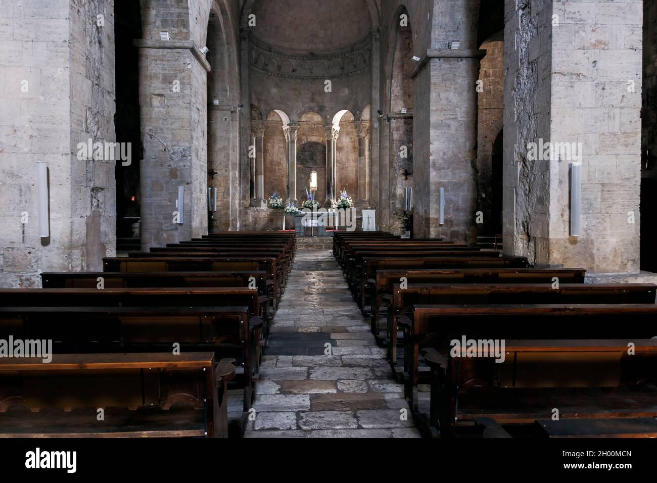 Beautiful front medieval altar hi-res stock photography and images - Alamy