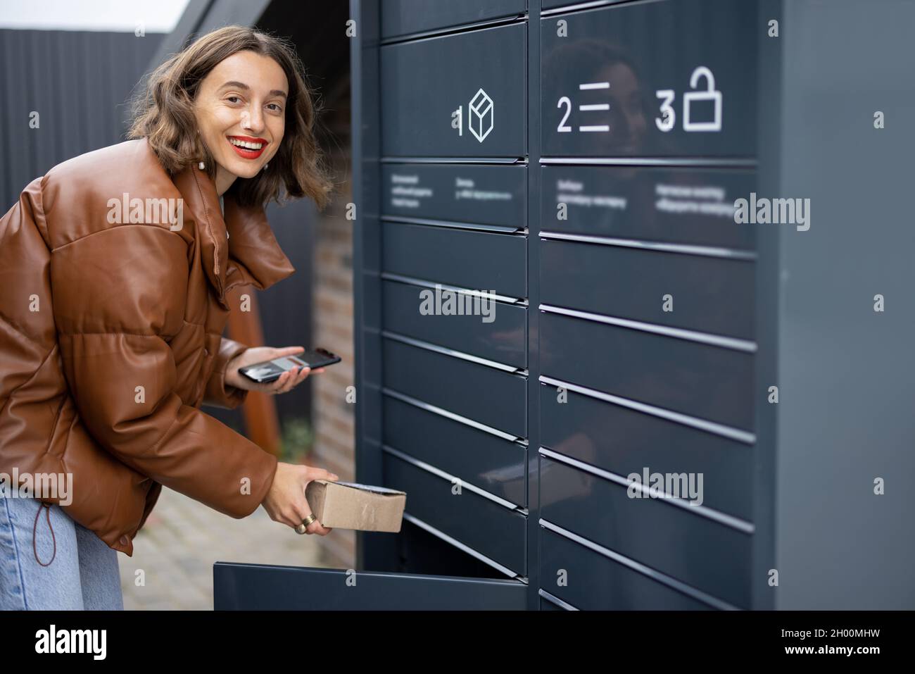Terminal box hi-res stock photography and images - Alamy