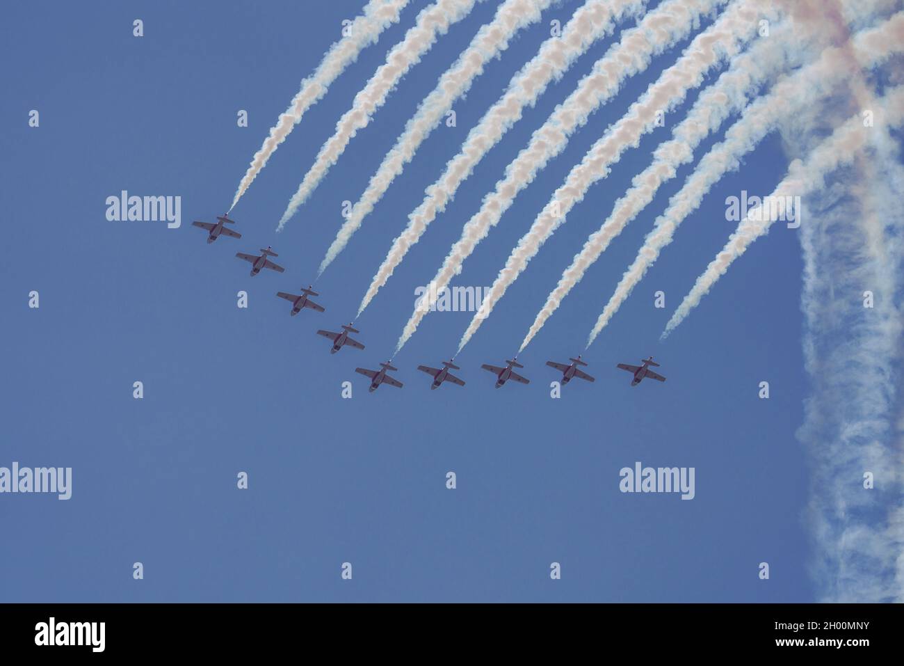 Airfoil smoke hi-res stock photography and images - Alamy