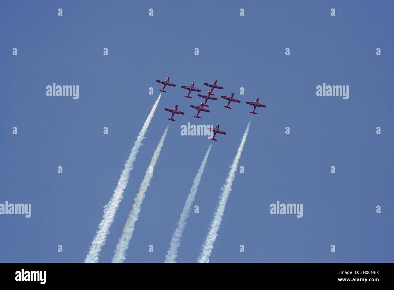 Airfoil smoke hi-res stock photography and images - Alamy