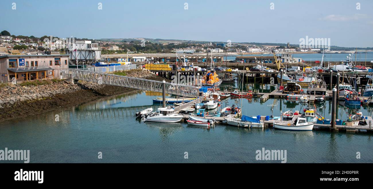 Newlyn, Cornwall, England, UK. 2021. Newlyn fishing port largest in ...