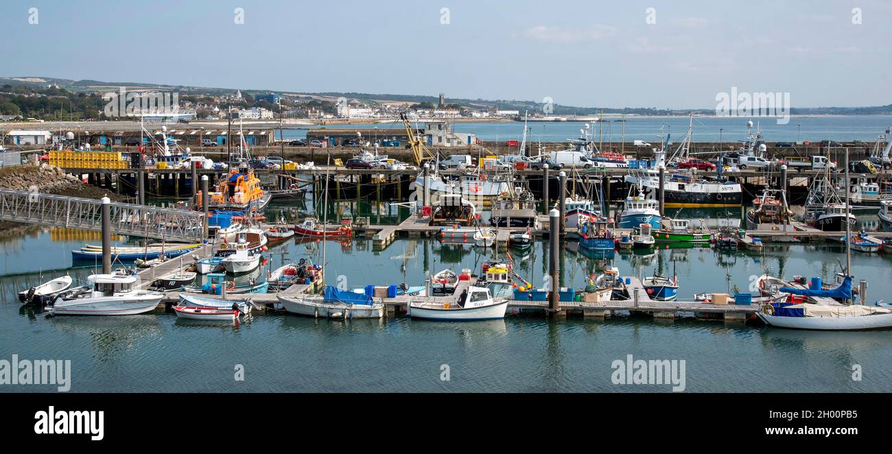 Newlyn, Cornwall, England, UK. 2021. Newlyn fishing port largest in ...