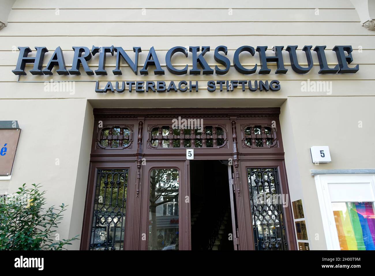 Privat school, Hartnackschule, Berlin Stock Photo - Alamy