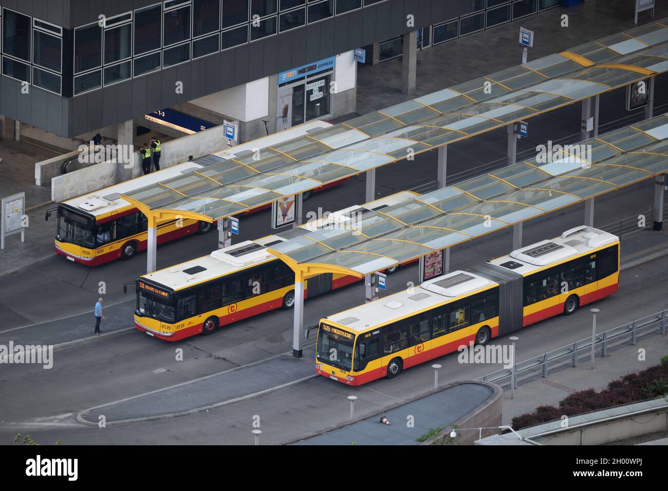 Bus at depot hi-res stock photography and images - Alamy
