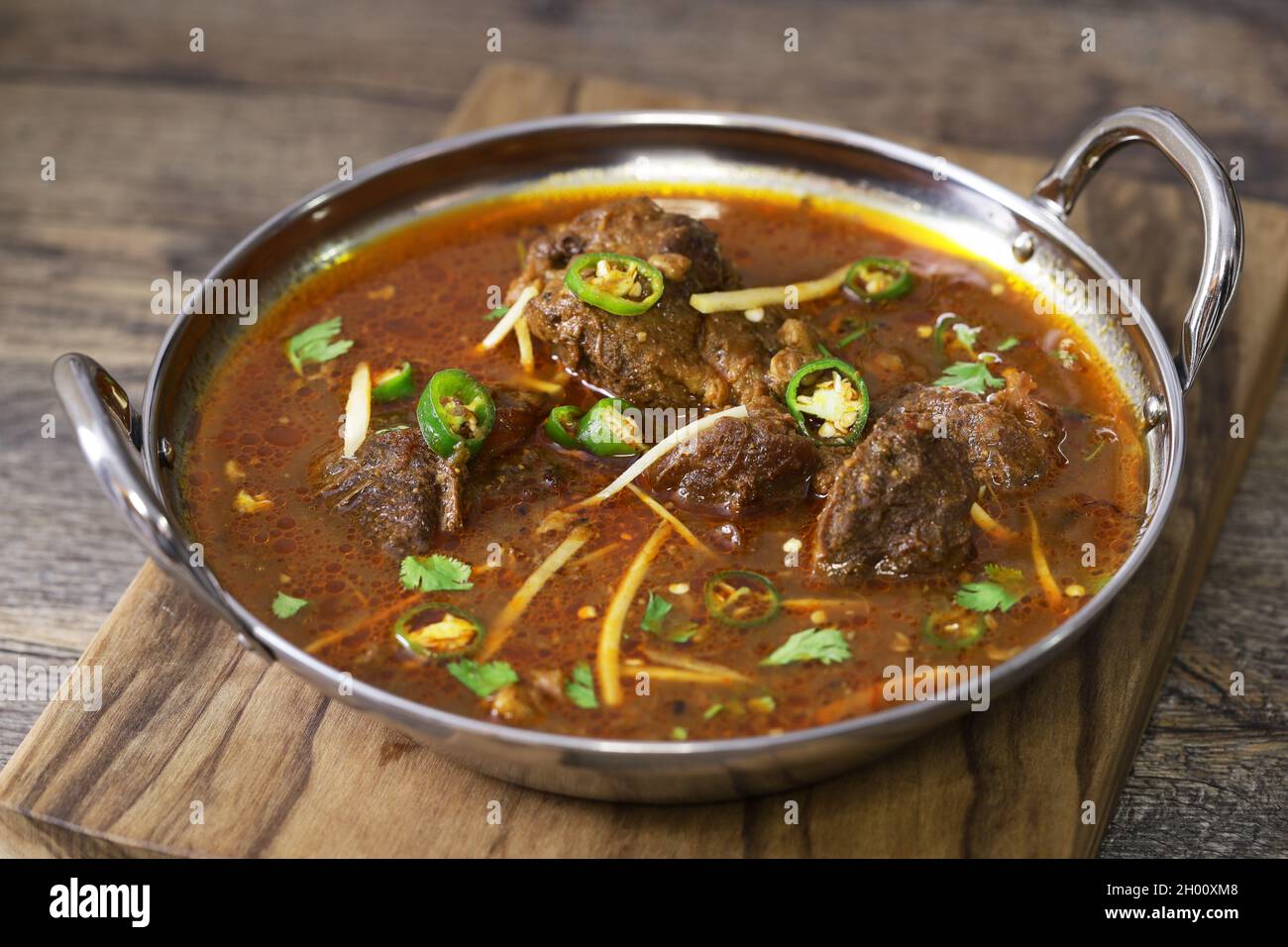nihari, pakistani beef curry Stock Photo - Alamy