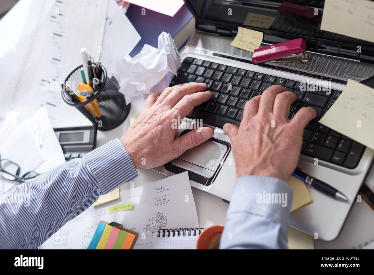 Messy desk top view hi-res stock photography and images - Alamy