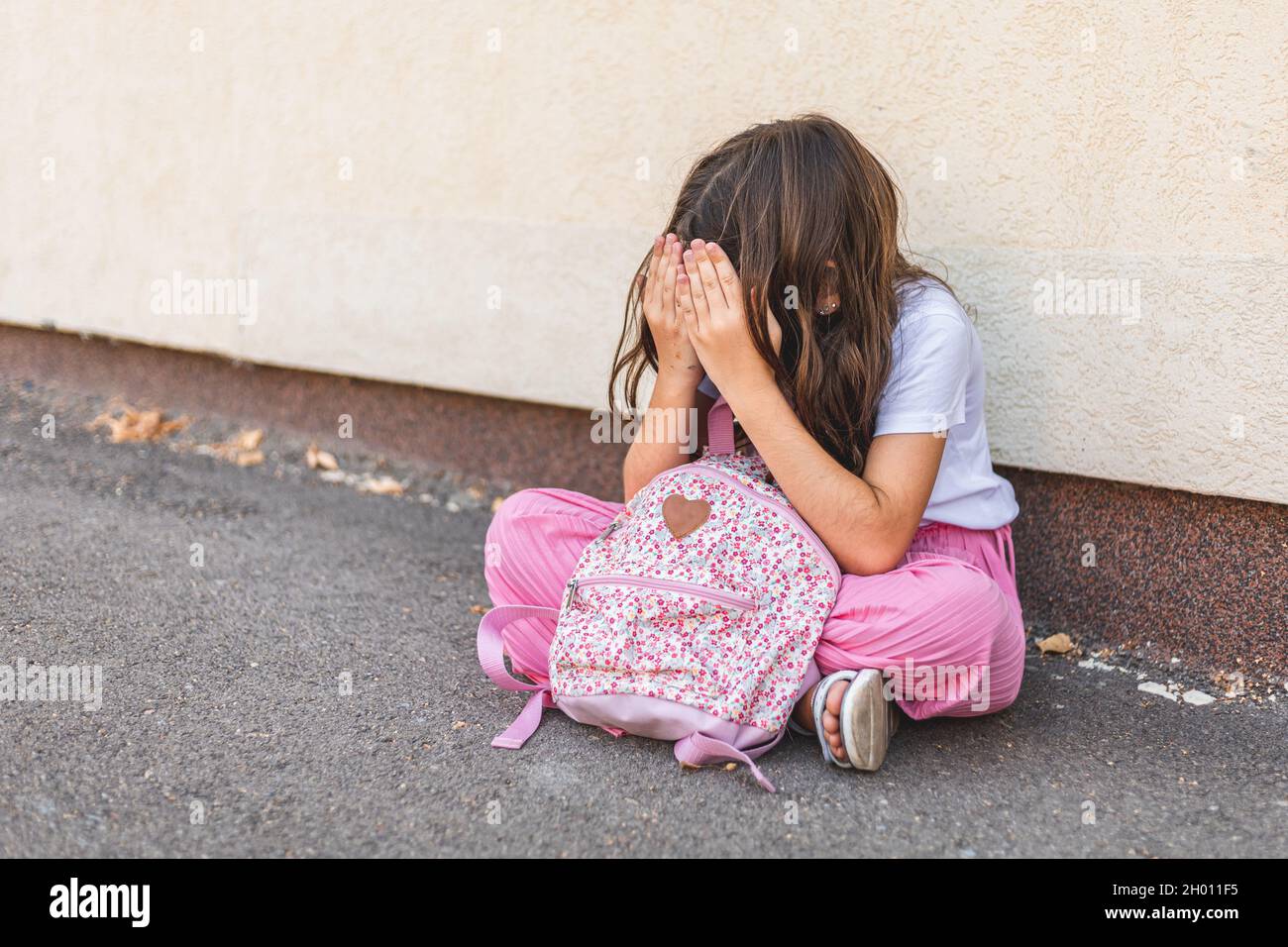 Sad face children hi-res stock photography and images - Alamy