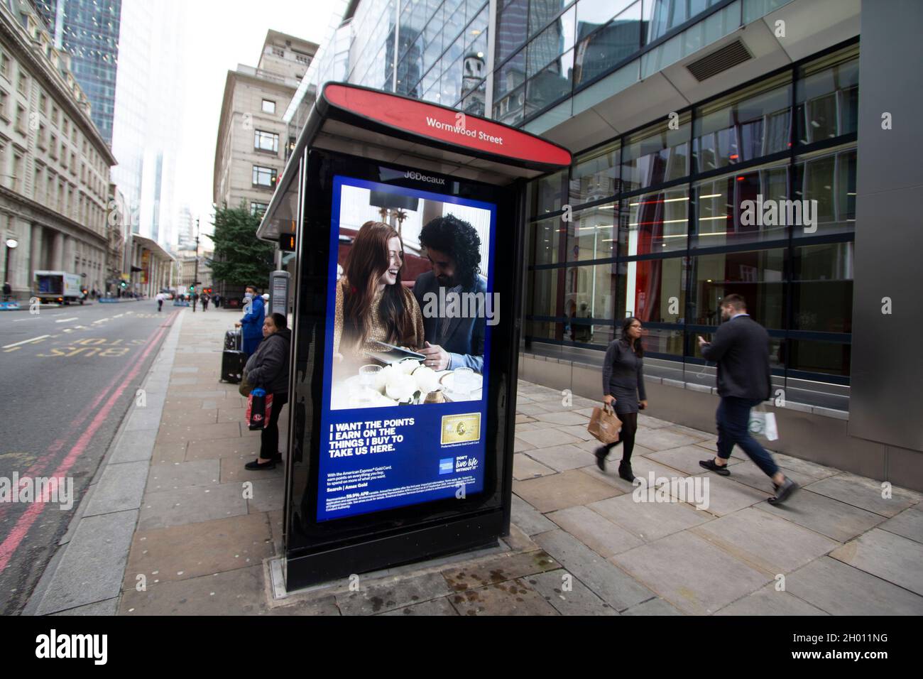 Bus advert hi-res stock photography and images - Alamy