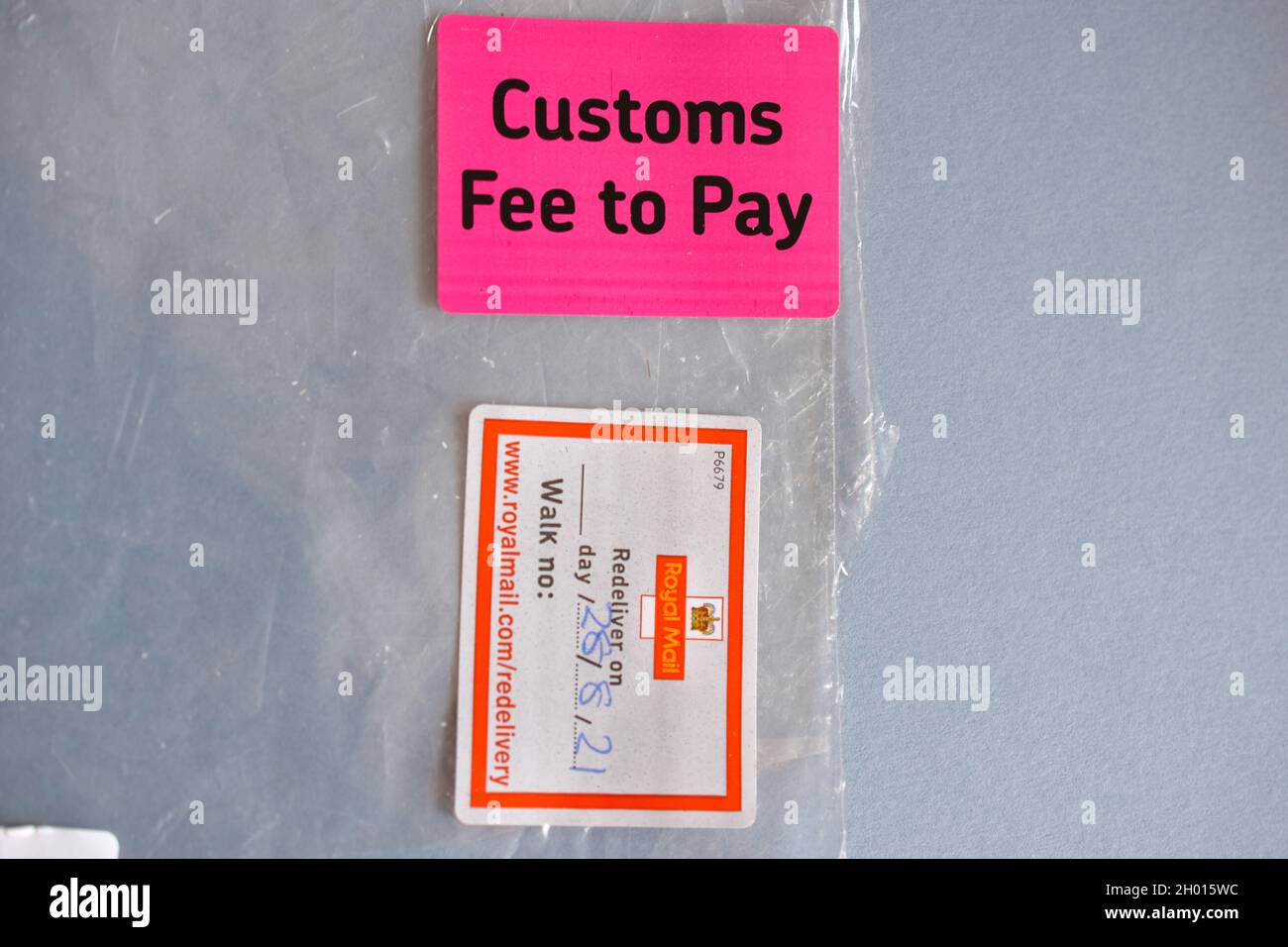 Customs fee to pay hi-res stock photography and images - Alamy