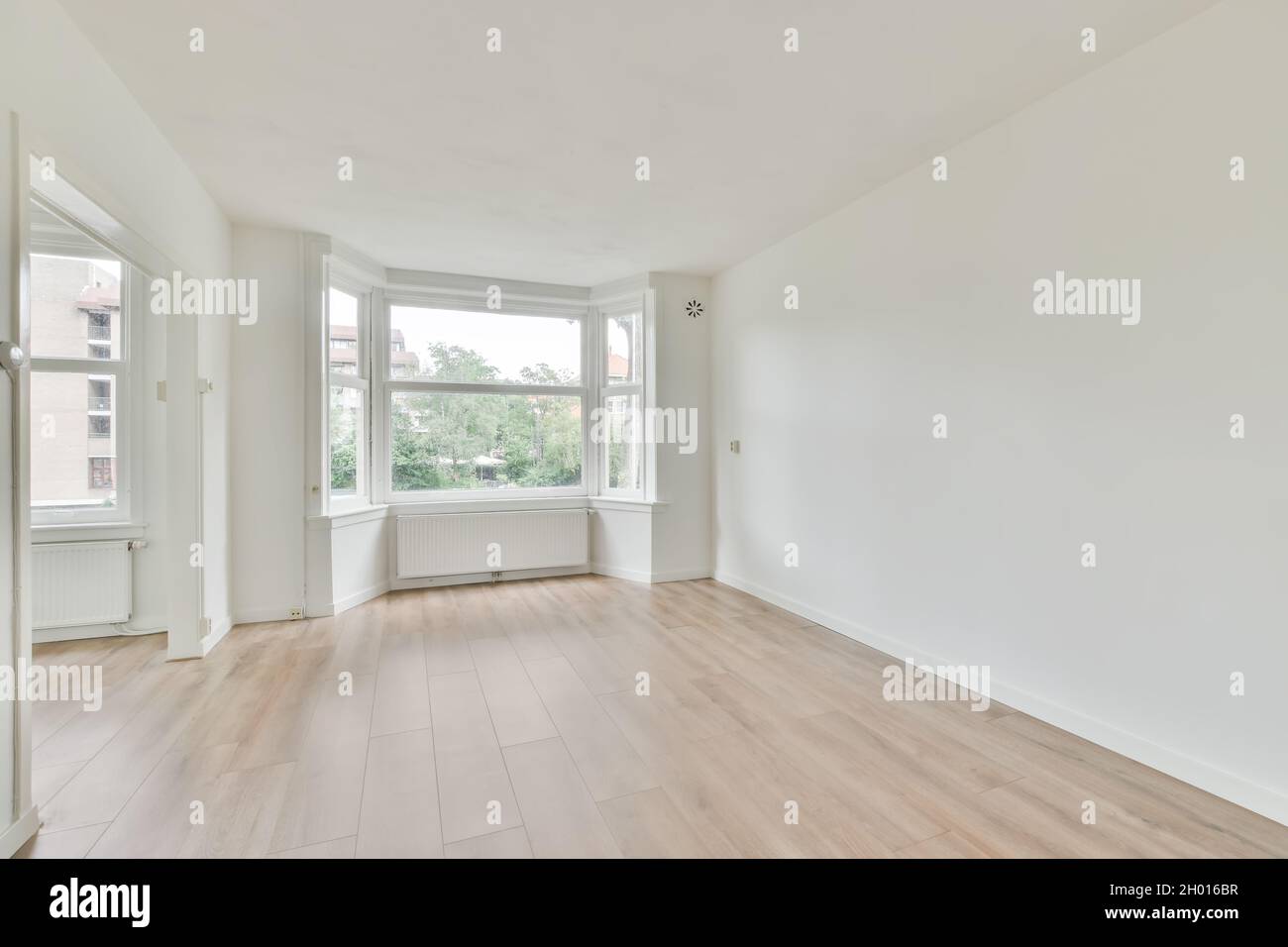 A beautiful empty room with a modern interior Stock Photo - Alamy