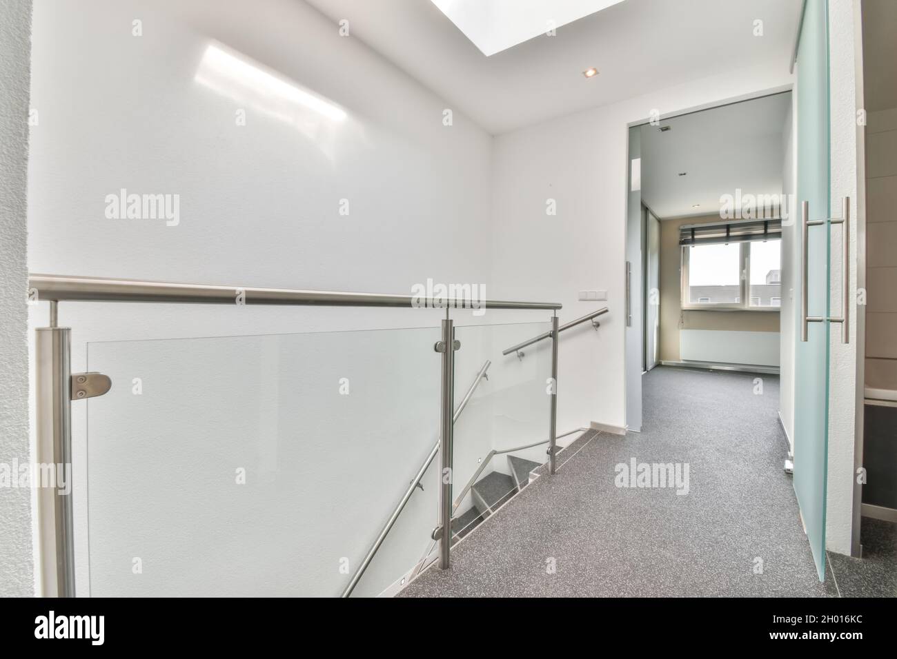 A beautiful empty room with a modern interior Stock Photo - Alamy