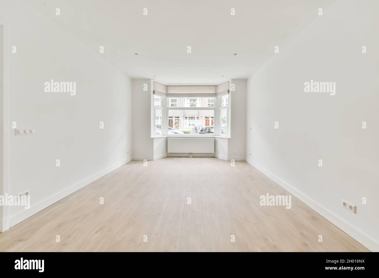 A beautiful empty room with a modern interior Stock Photo - Alamy