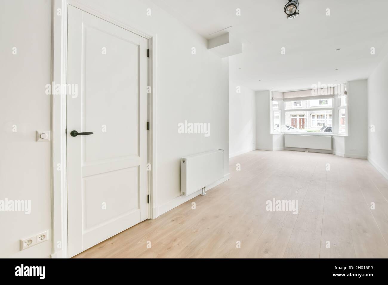 A beautiful empty room with a modern interior Stock Photo - Alamy