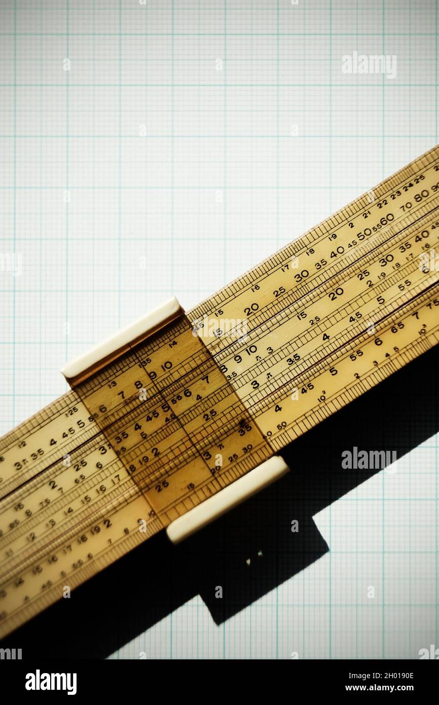 Logarithmic graph scale hi-res stock photography and images - Alamy