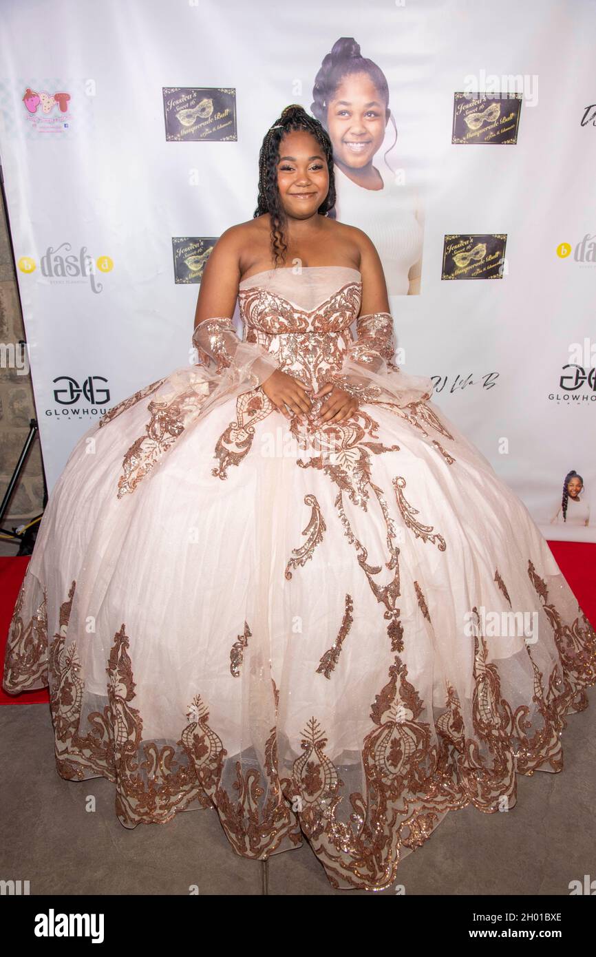 Santa Clarita, California, USA. 09th Oct, 2021. Jessica Mikayla attends ...