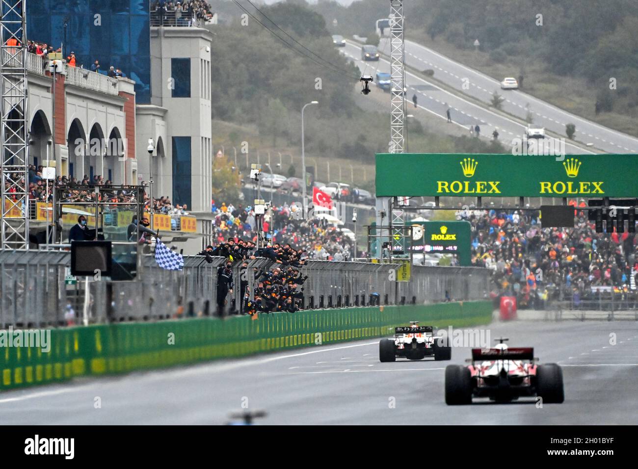Istanbul, Turkey. 10th Oct, 2021. # 33 Max Verstappen (NED, Red Bull ...