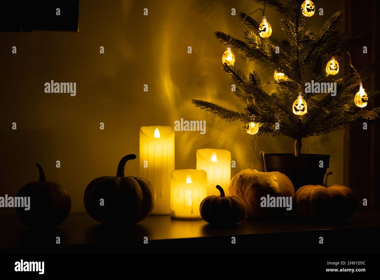 Dark night magic scene candles hi-res stock photography and images - Alamy
