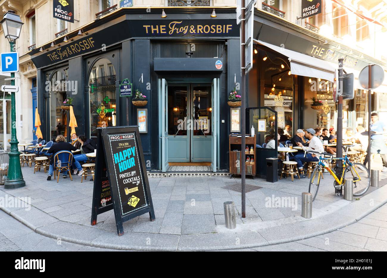 Paris, France-October 07, 2021 : The Frog and Rosbif is a popular ...