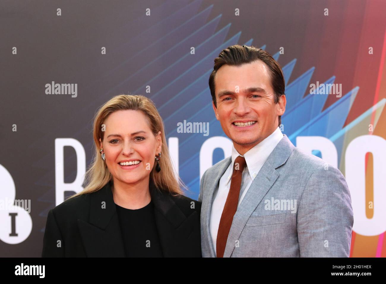 Rupert friend and aimee mullins hi-res stock photography and images - Alamy