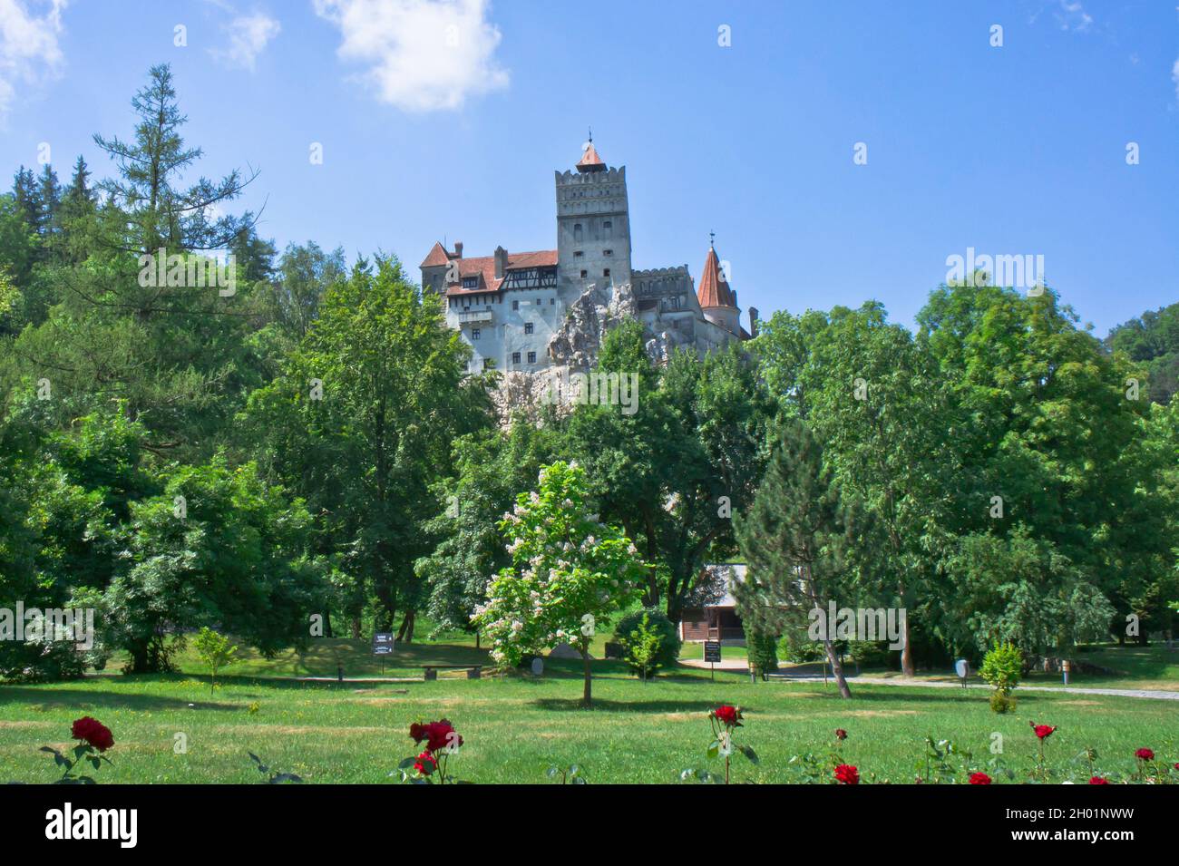 Gothic architecture dracula hi-res stock photography and images - Alamy