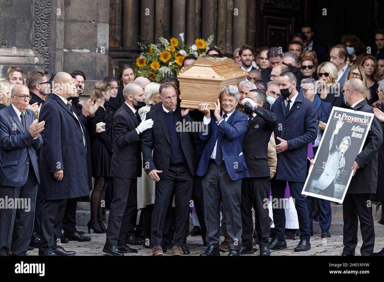 Paris, France. 6th Oct, 2021. Funeral mass organized in the Saint ...