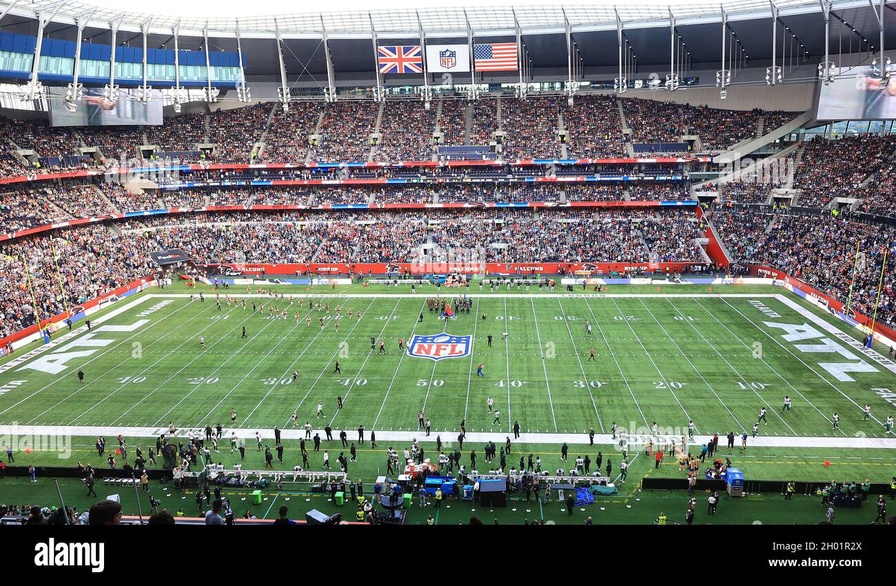 Tottenham hotspur new stadium hi-res stock photography and images - Alamy