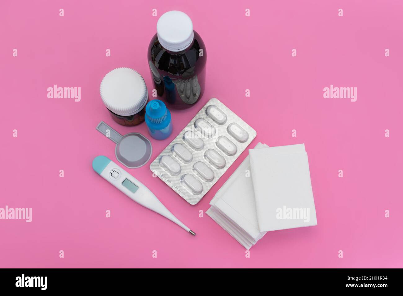 Nose drops hi-res stock photography and images - Alamy