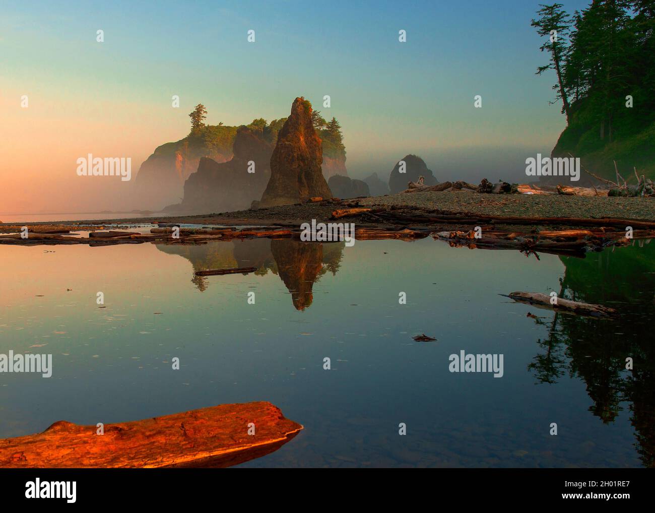 Sea Stack at Ruby Beach, Olympic National Park, Washington Stock Photo ...