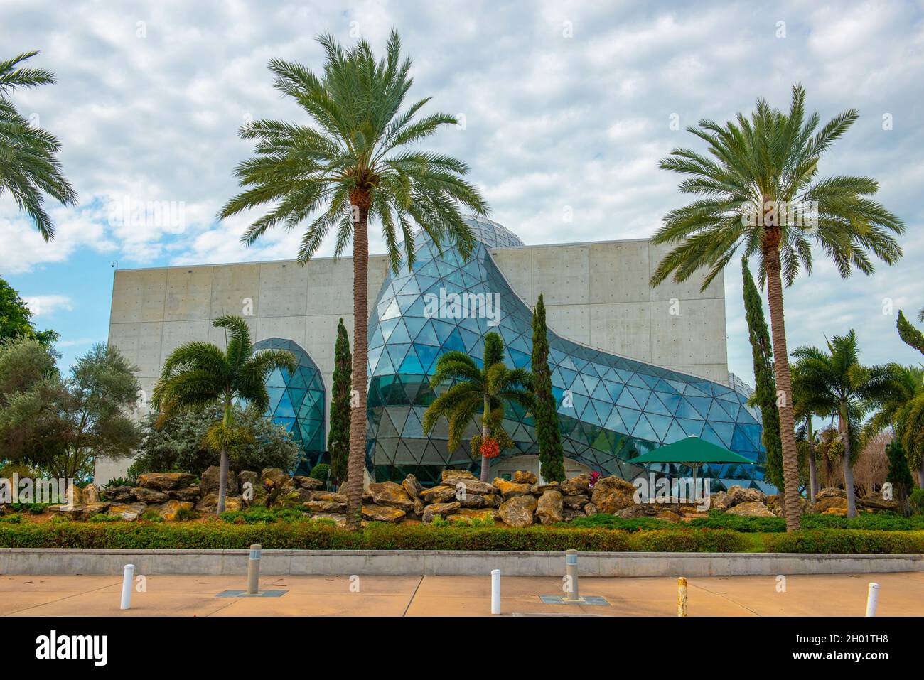 Salvador Dali Museum is an art museum dedicated to the works of ...