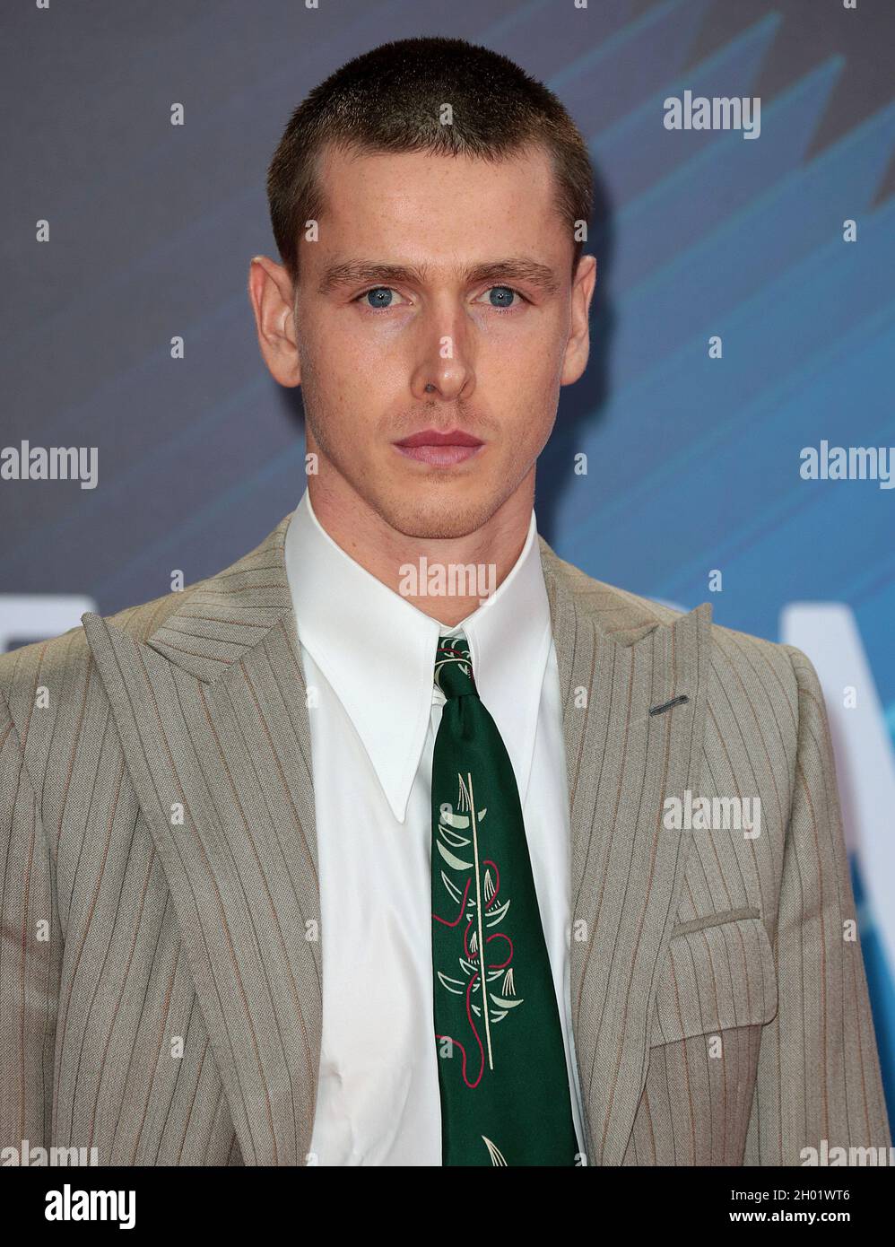 Harris dickinson hi-res stock photography and images - Alamy