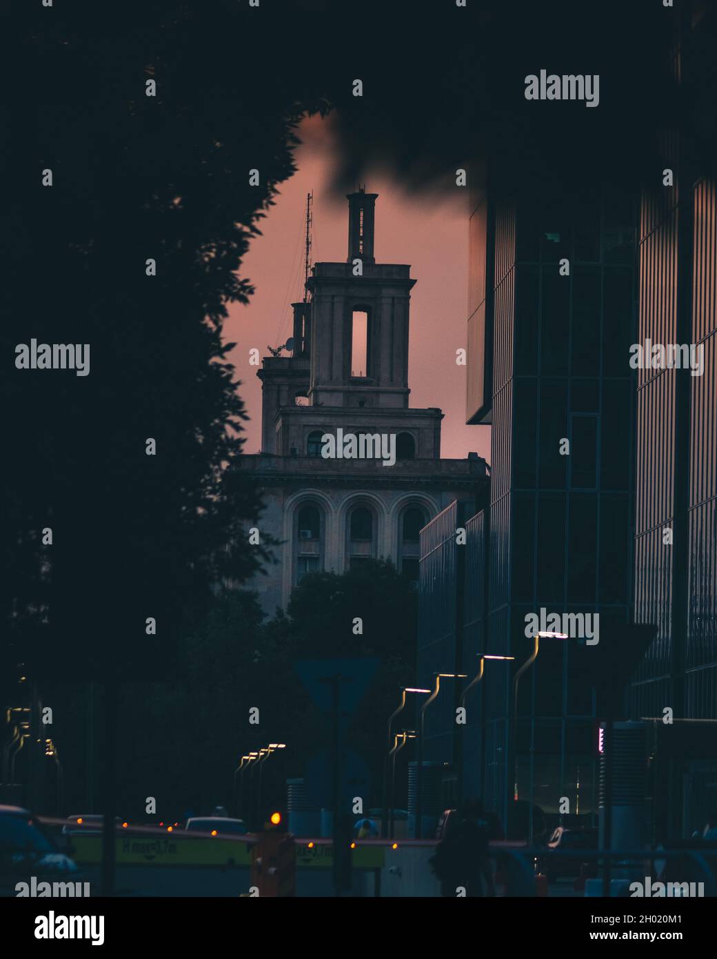 Tall architectural building during sunset hi-res stock photography and ...