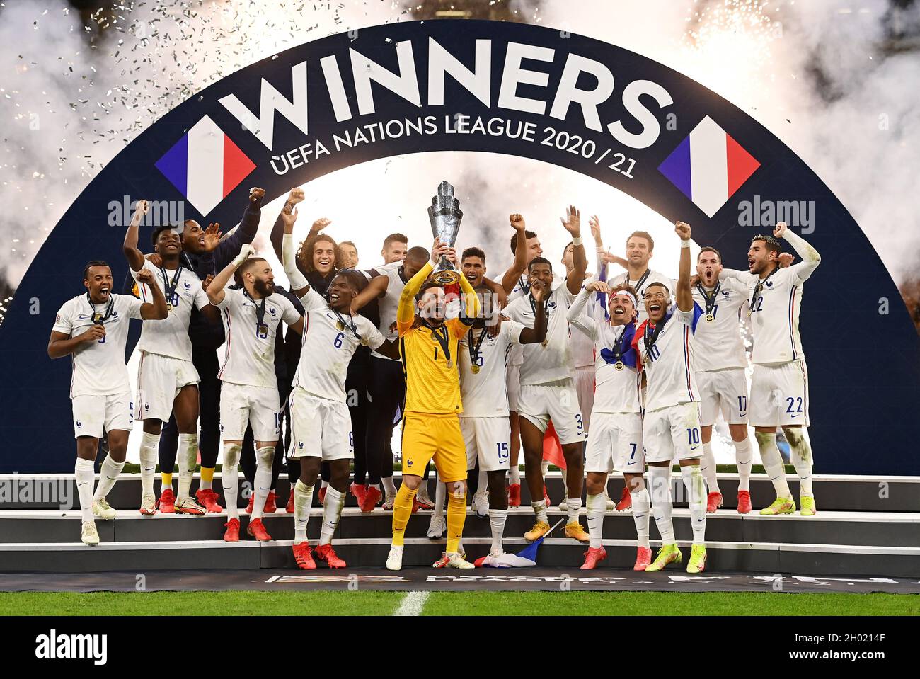 Lifts nations league trophy hi-res stock photography and images - Alamy