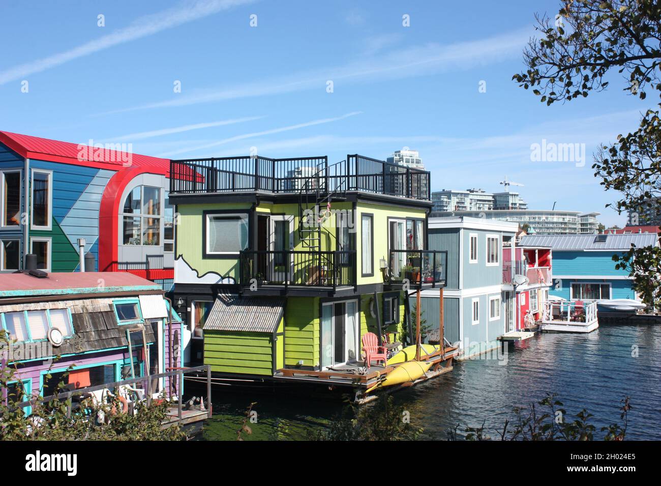 Floating houses at the Fisherman's Wharf in Victoria, BC Stock Photo ...