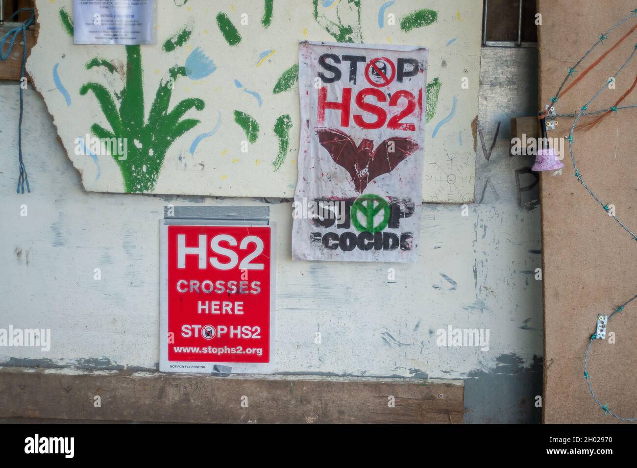 Aylesbury Vale, UK. The entrance to the anti HS2 Wendover Active ...