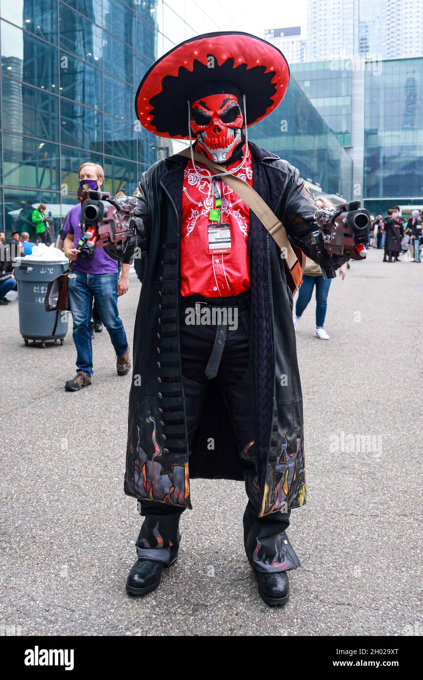 New York, N.Y/USA – 9th Oct. 2021: A cosplayer dressed as Reaper from ...