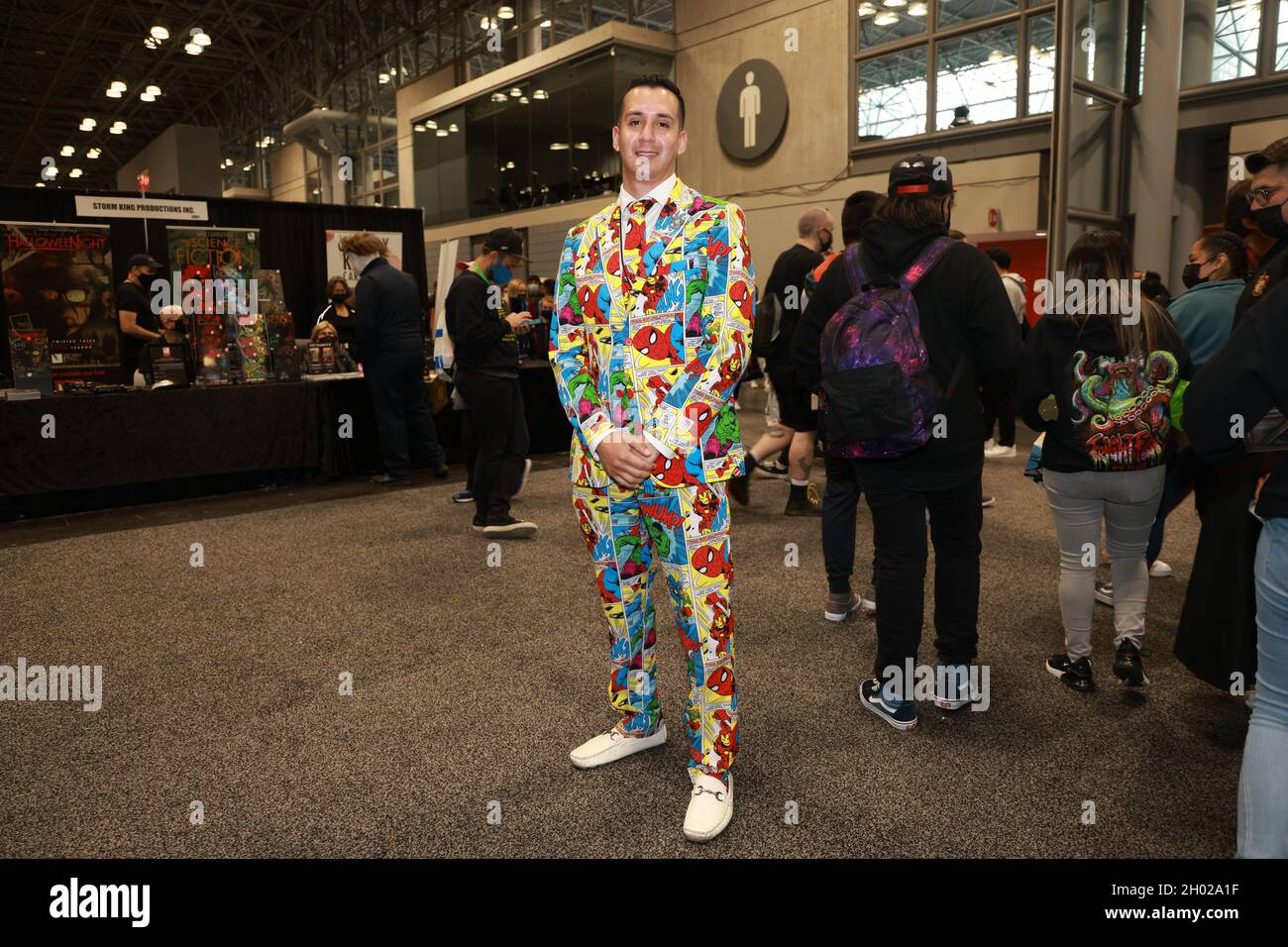 New York, N.Y/USA – 9th Oct. 2021: A cosplayer is dressed in Spiderman ...