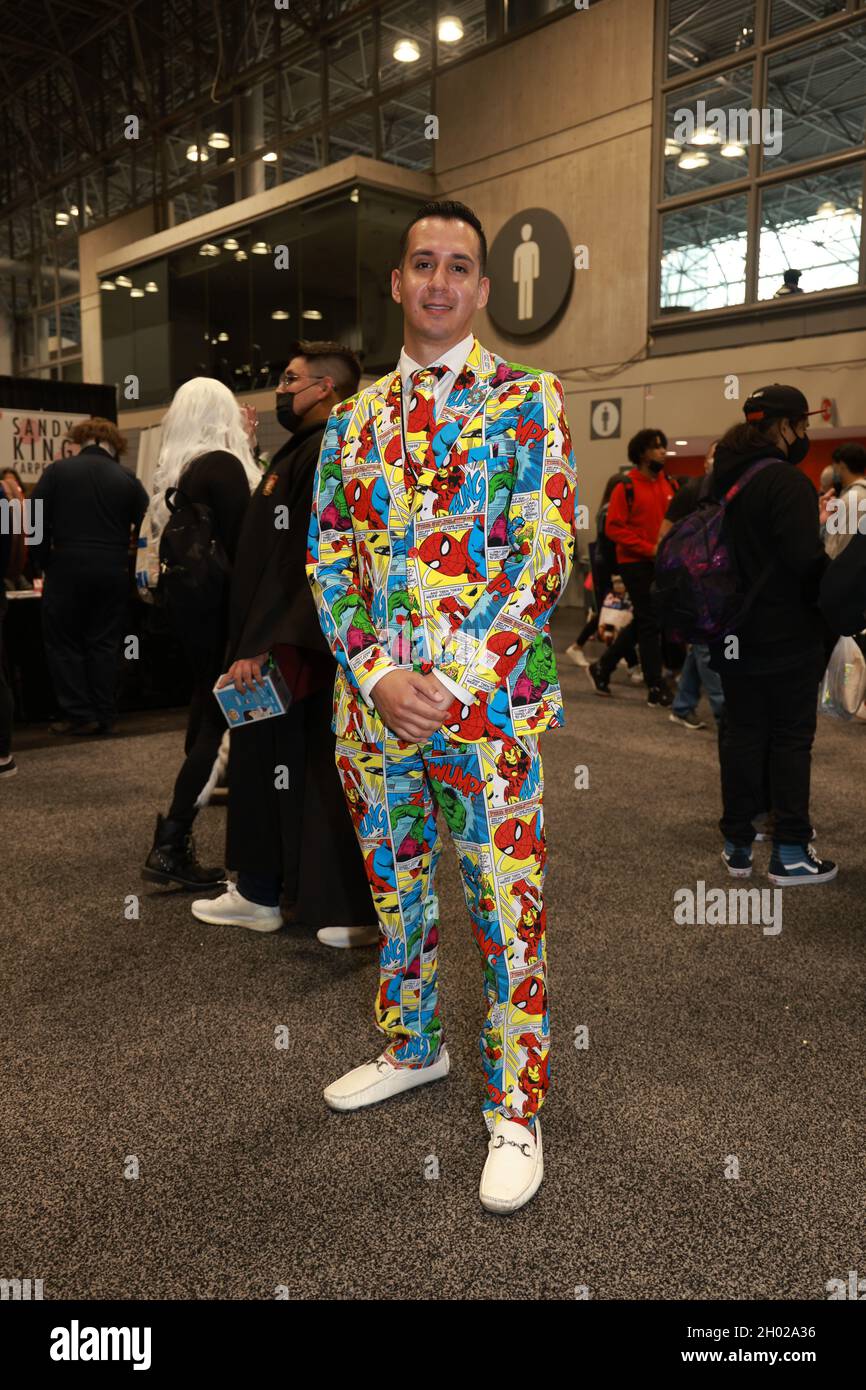 New York, N.Y/USA – 9th Oct. 2021: A cosplayer is dressed in Spiderman ...