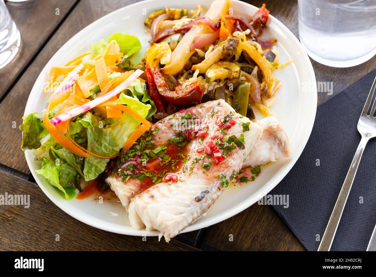 Ling fillet hi-res stock photography and images - Alamy